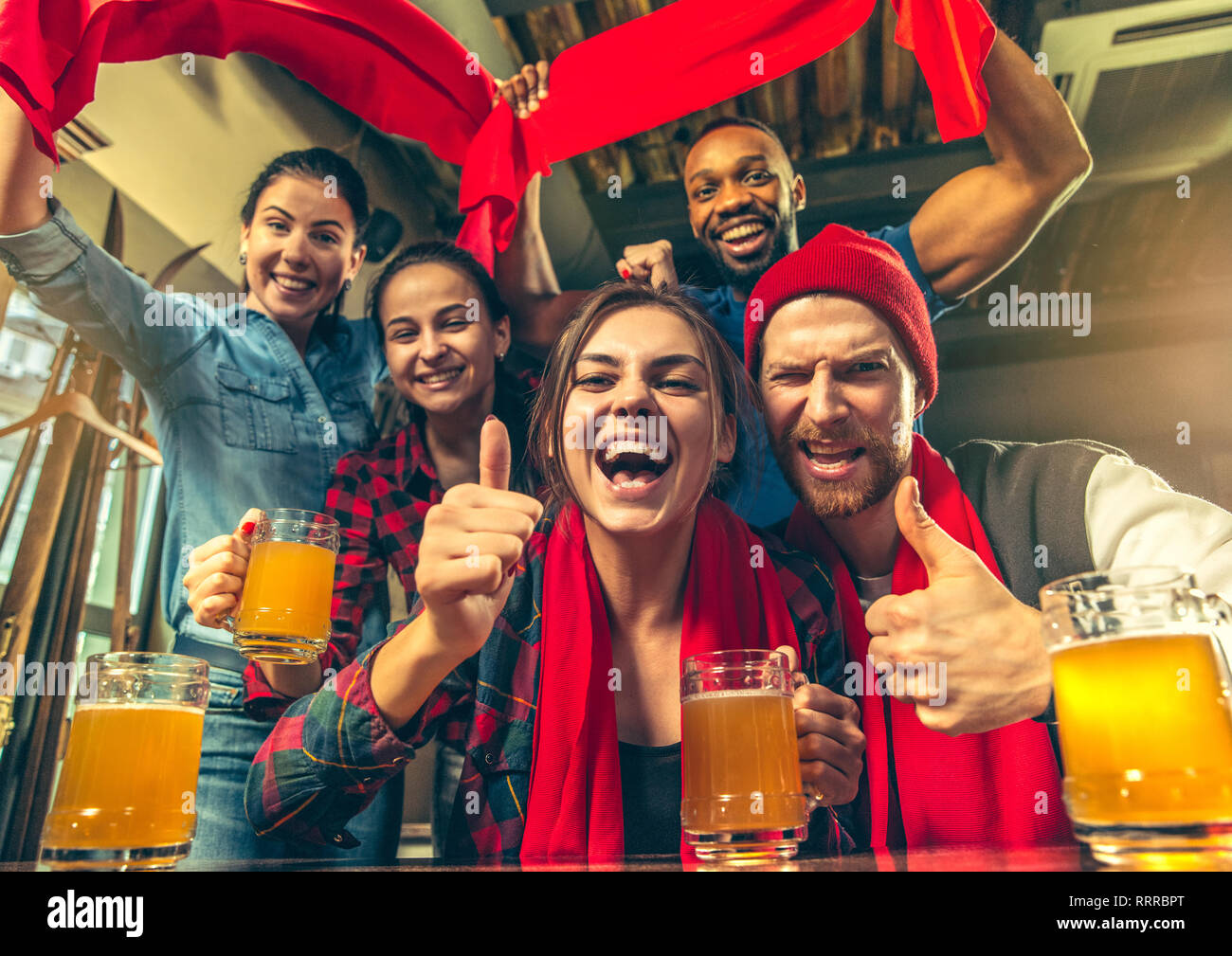 Female football fans drinking england hi-res stock photography and ...