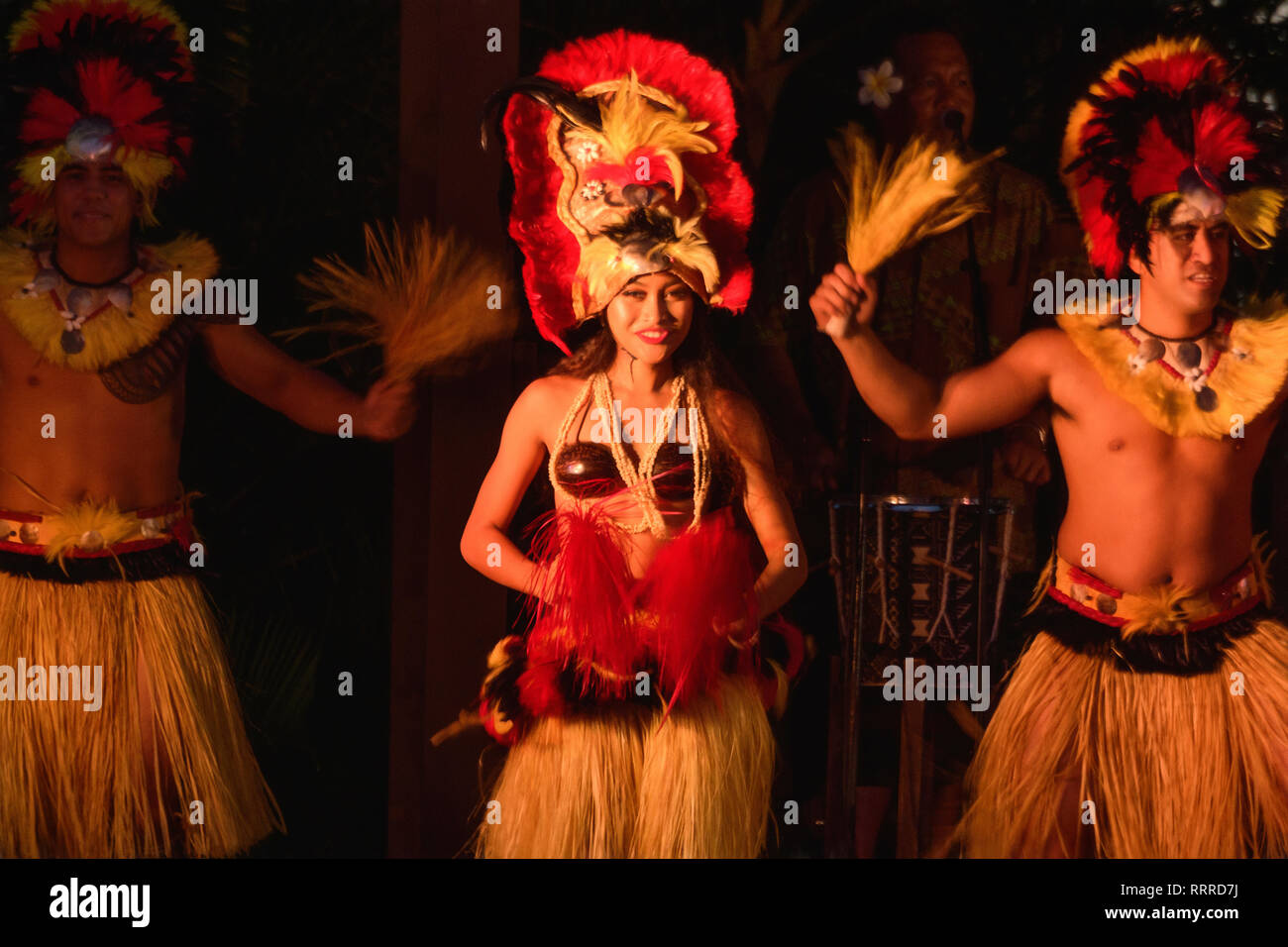 Hawaii luau dance hi-res stock photography and images - Alamy