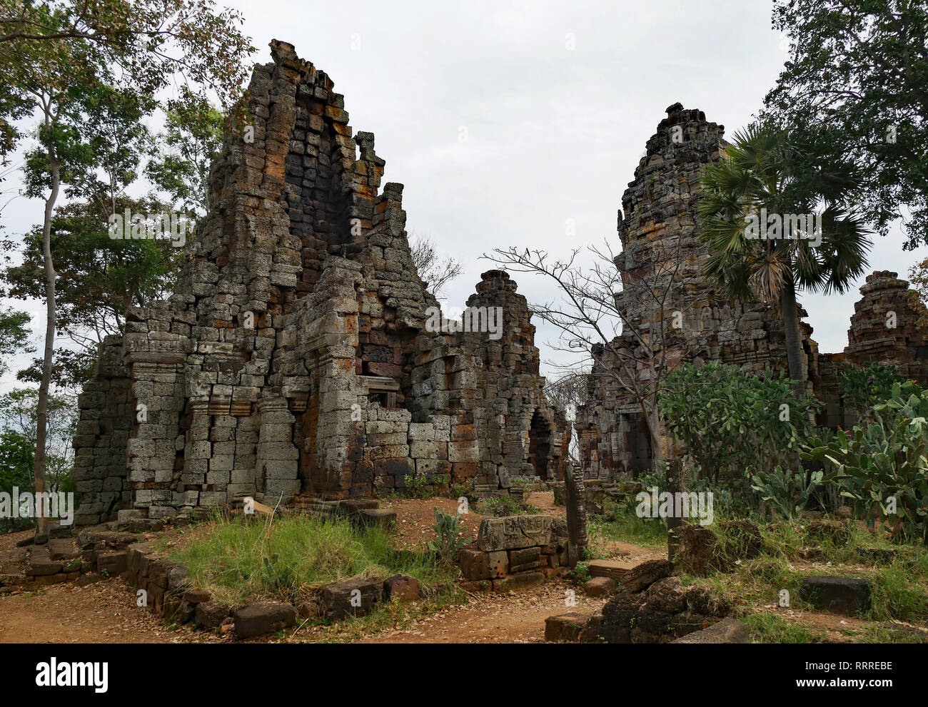 The beautiful crumbling towers of Prasat Banan at the top of Phnom ...