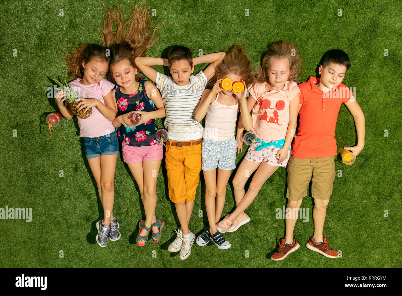 Group Of Kids Playing Outside Fun Games To Play Outside For Kids Of
