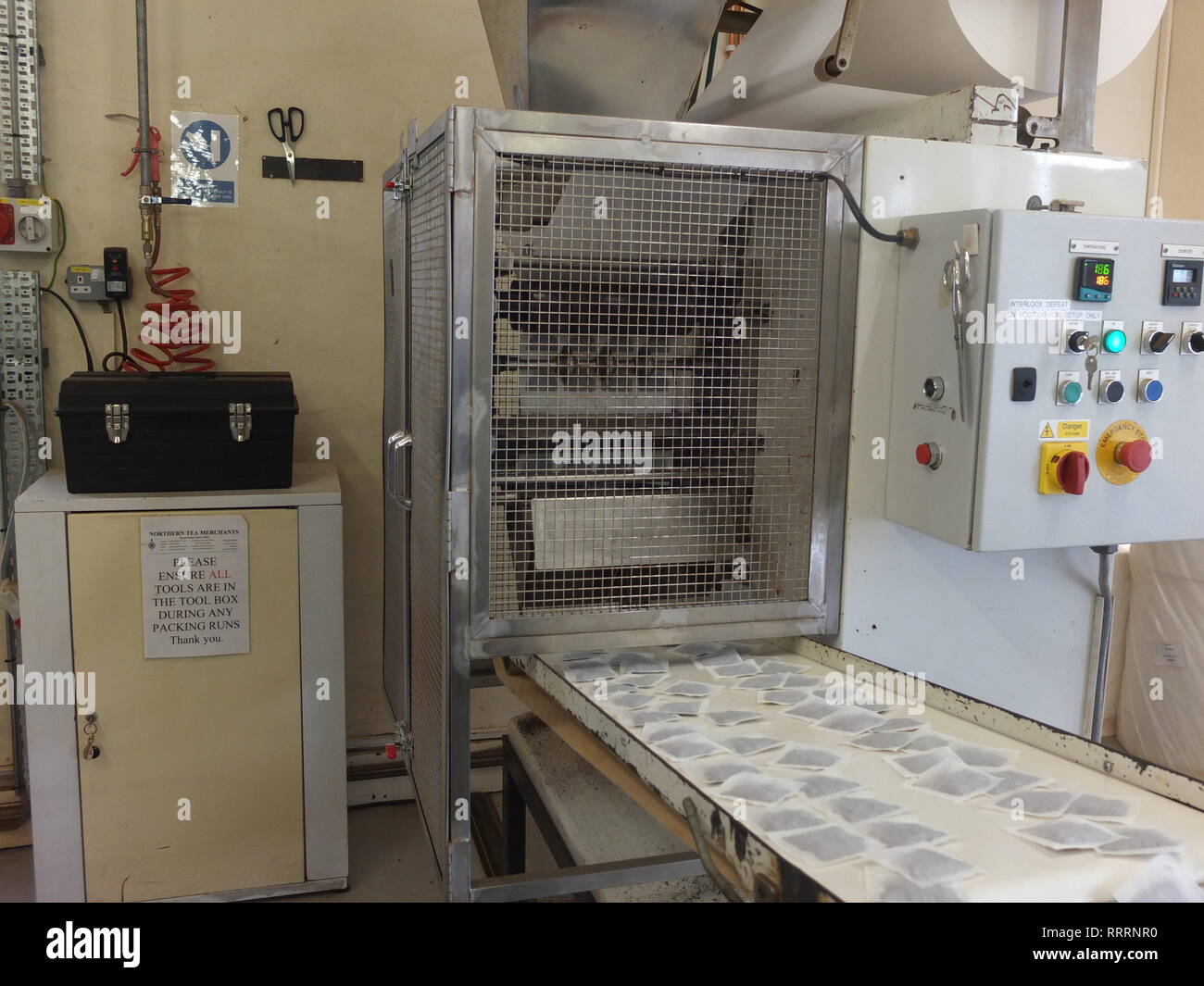 600 tea bags hi-res stock photography and images - Alamy