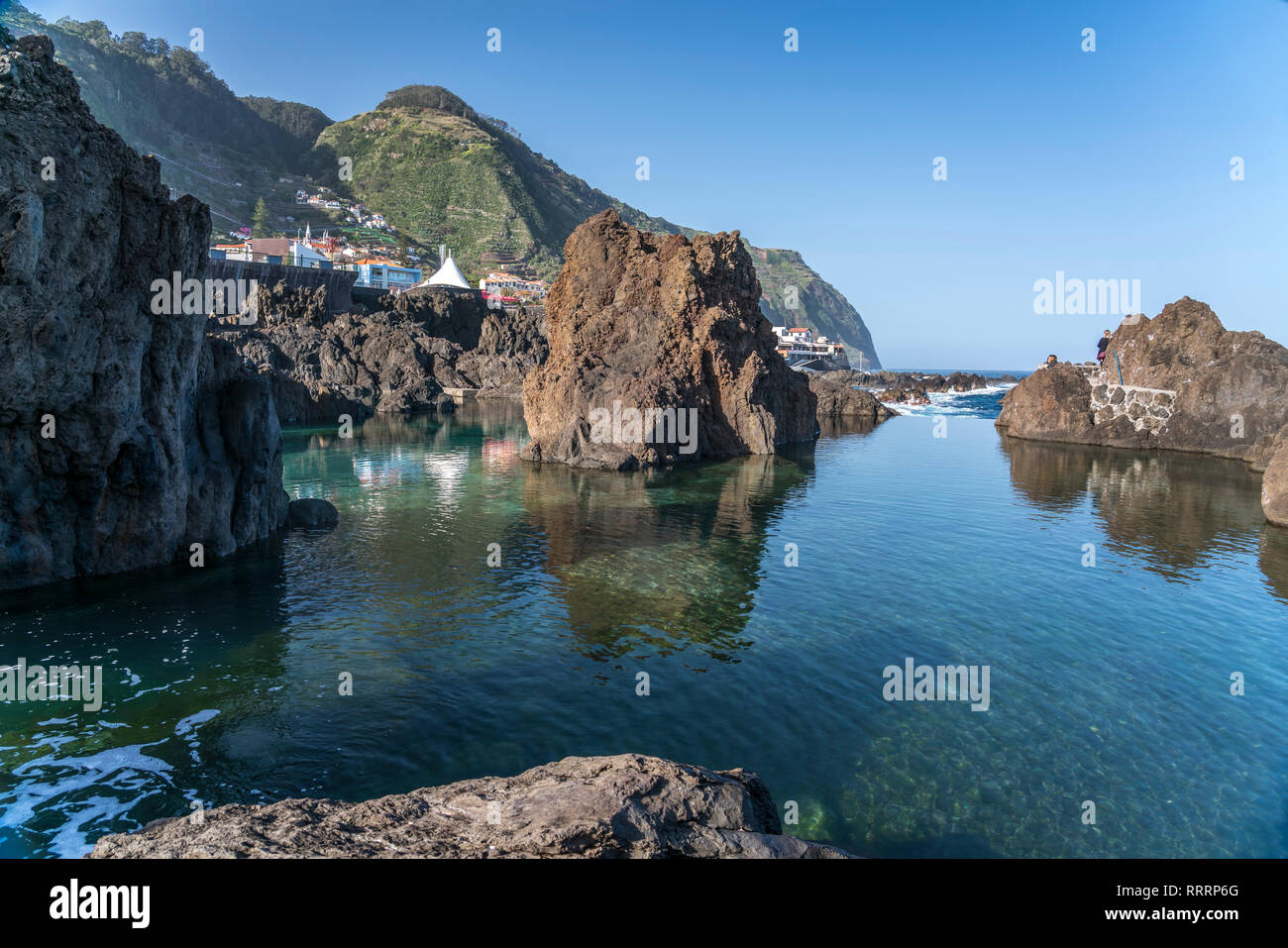 Lava pools hi-res stock photography and images - Alamy