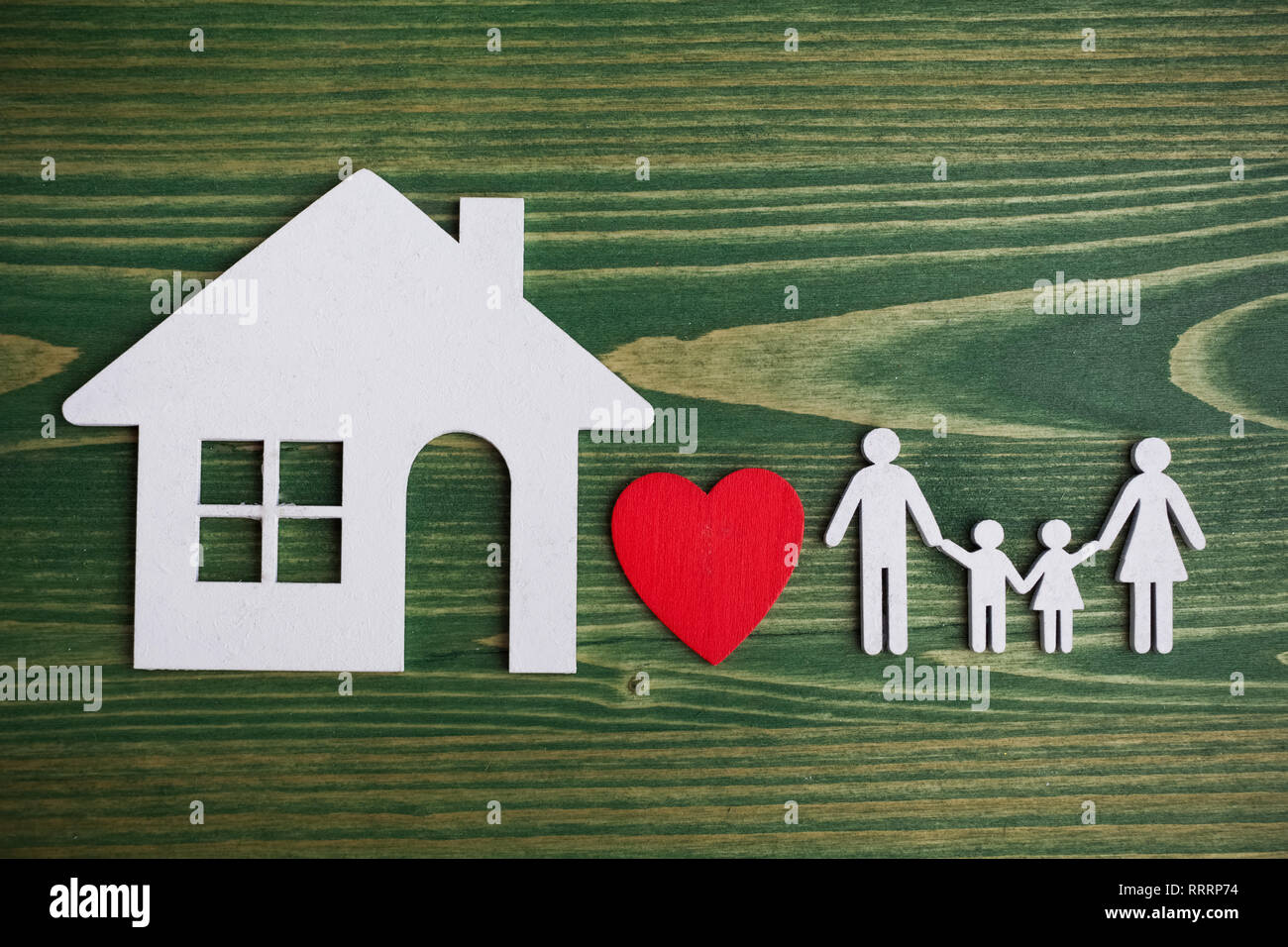 Figure family hi-res stock photography and images - Alamy