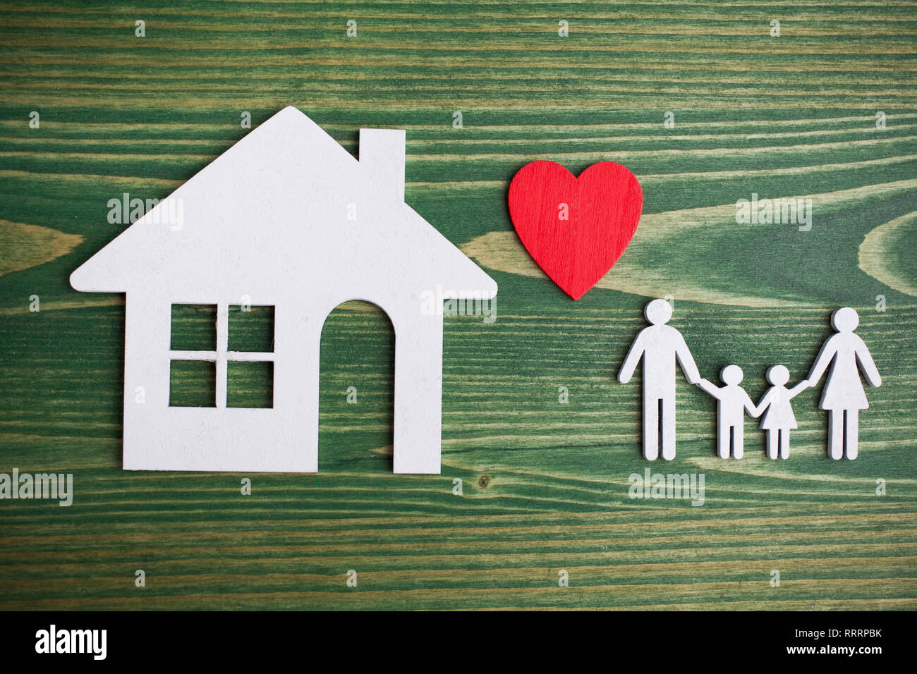 Figure family hi-res stock photography and images - Alamy