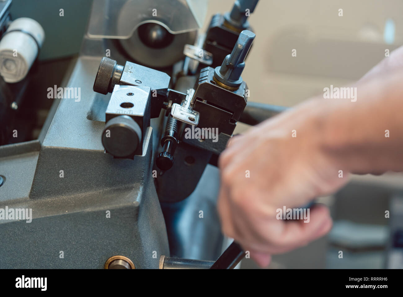 Key cutting hi-res stock photography and images - Alamy