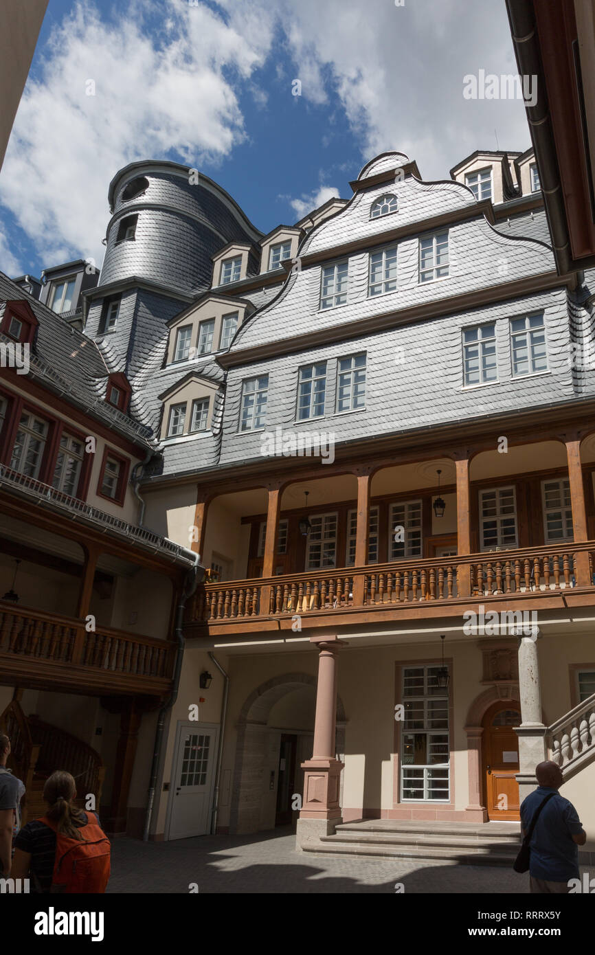 Alt sachsenhausen hi-res stock photography and images - Alamy