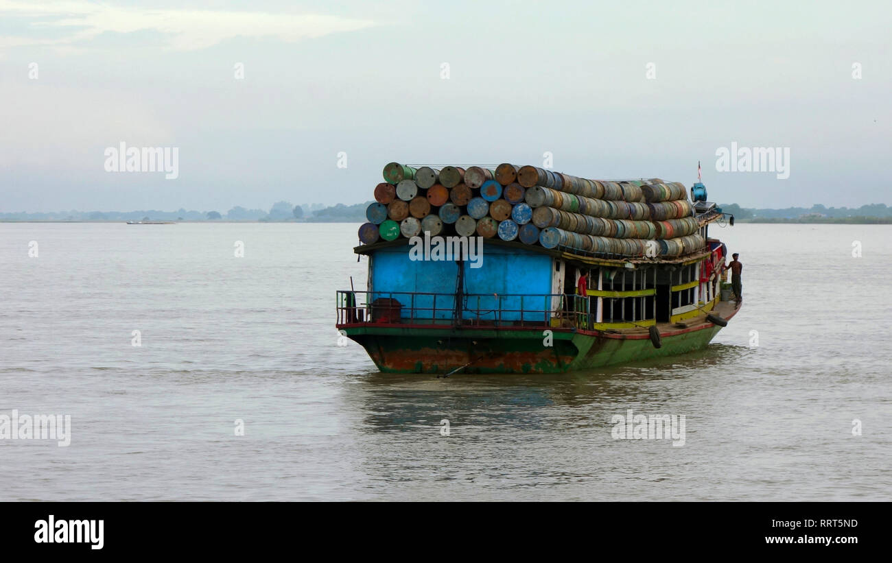 Irrawaddy River in Myanmar Stock Photo - Alamy