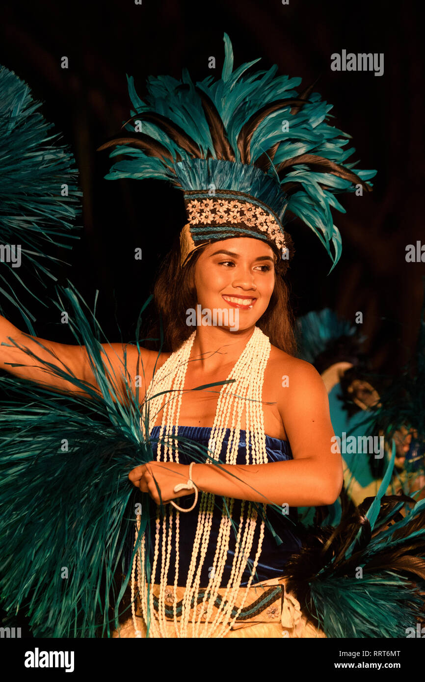 Hawaiian luau dancer hi-res stock photography and images - Alamy