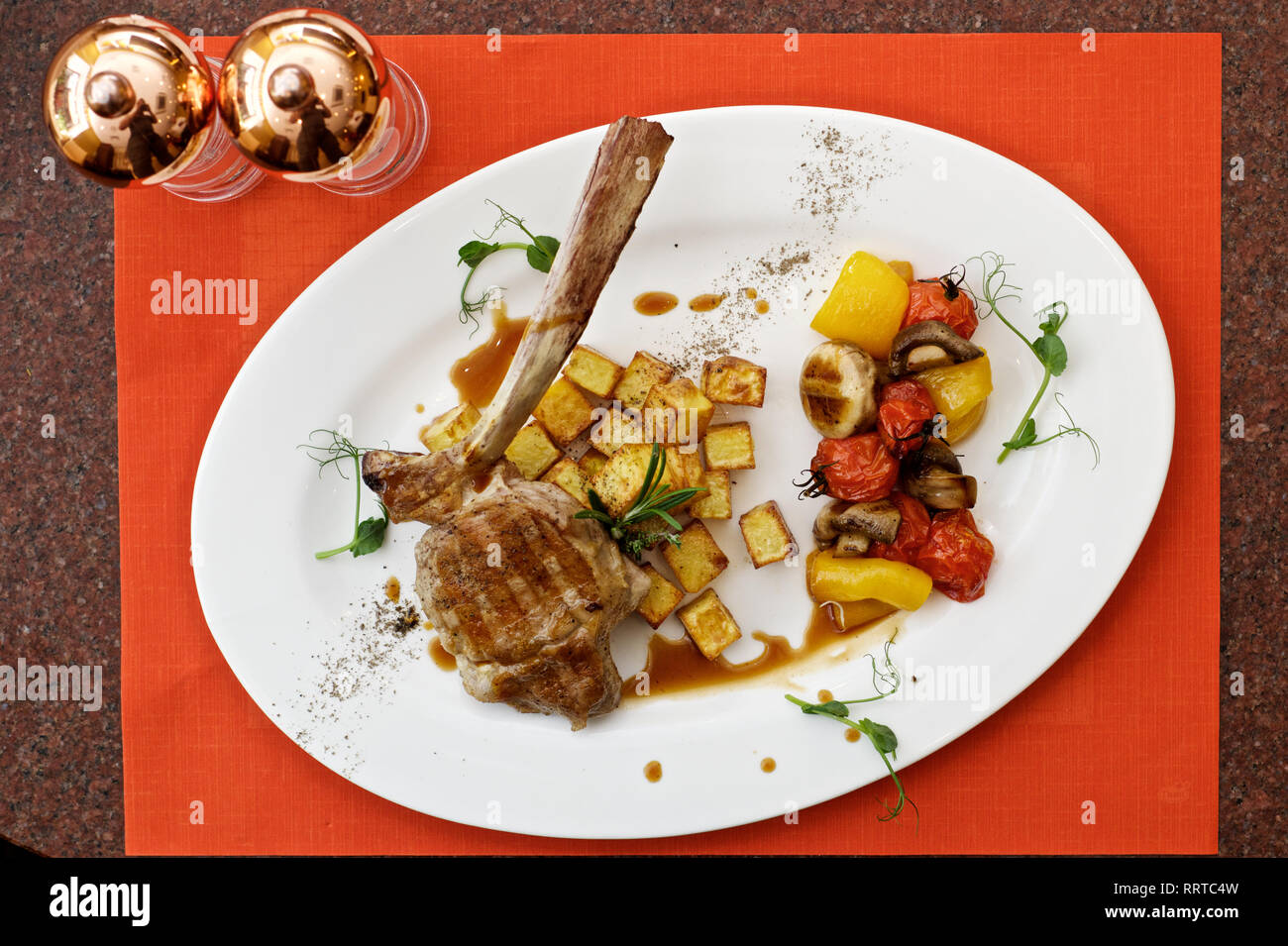 rack of lamb with grilled vegetables Stock Photo - Alamy