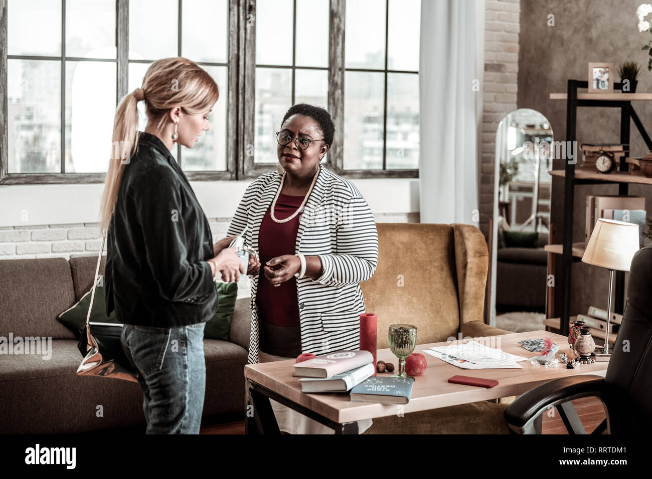 Disturbed women hi-res stock photography and images - Alamy