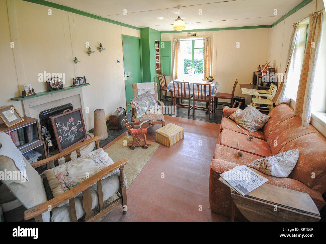 Prefab 1950s hi-res stock photography and images - Alamy