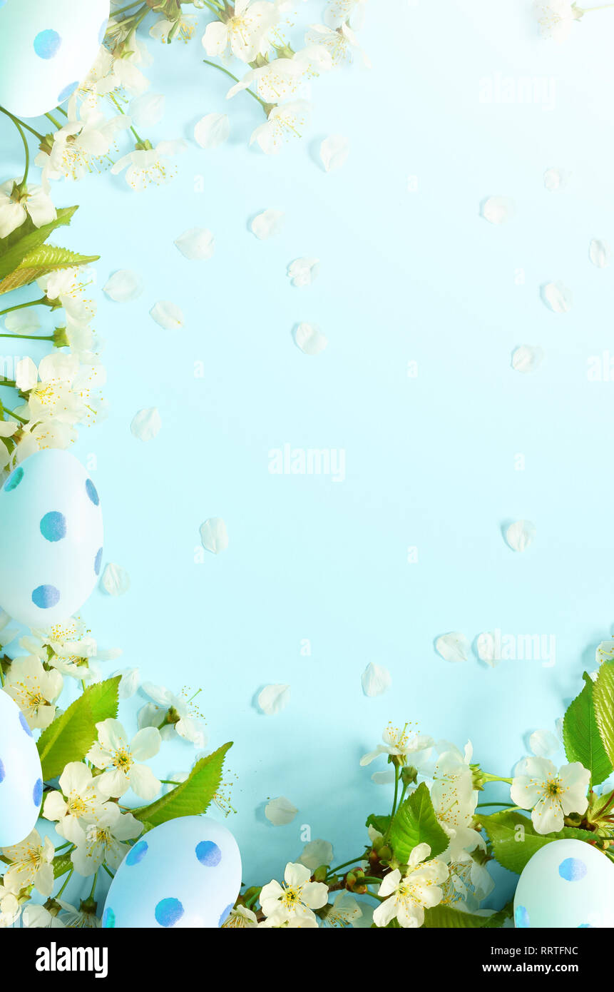Easter blue background with eggs, Spring concept Stock Photo - Alamy