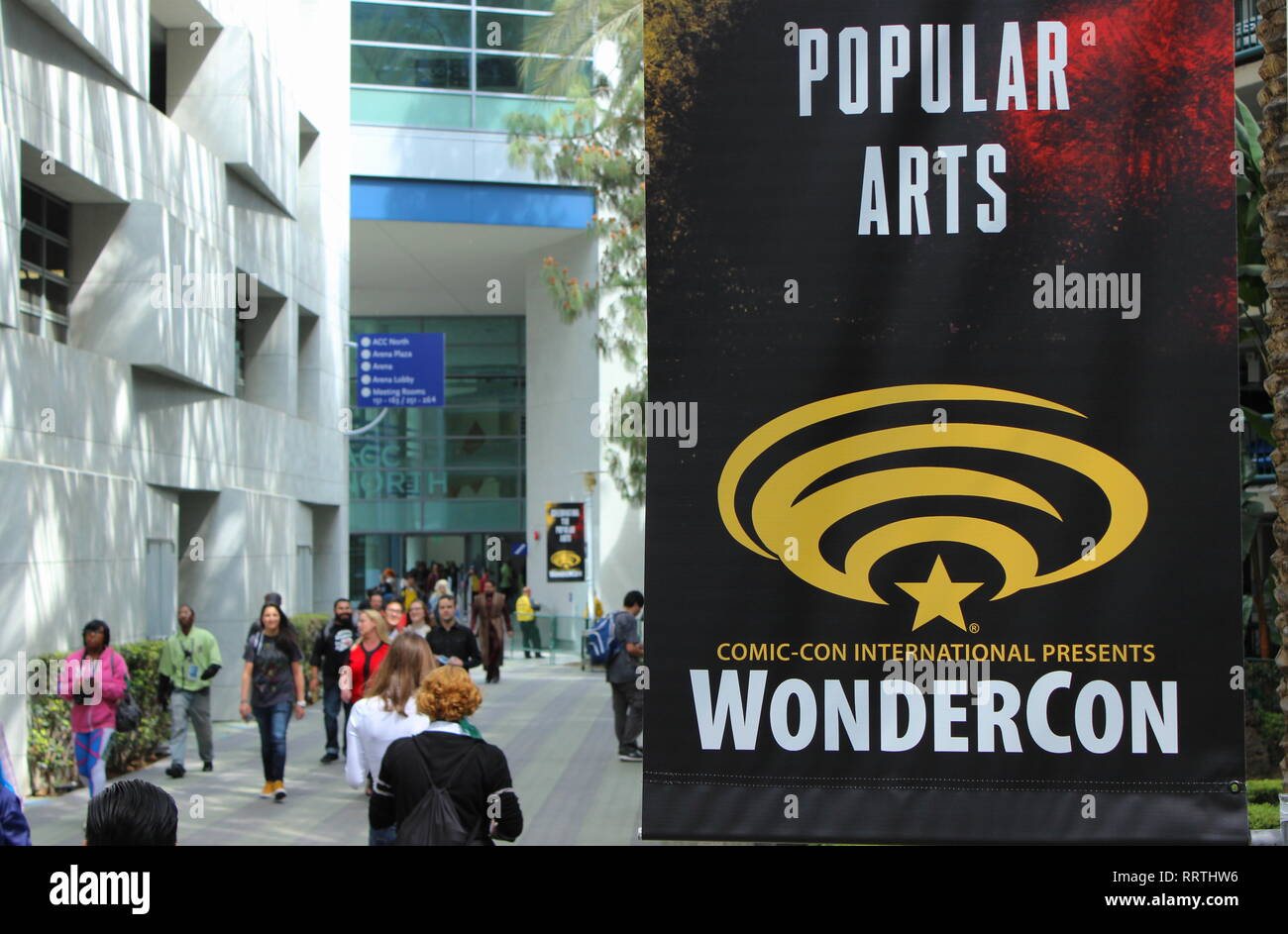 Wondercon hi-res stock photography and images - Alamy