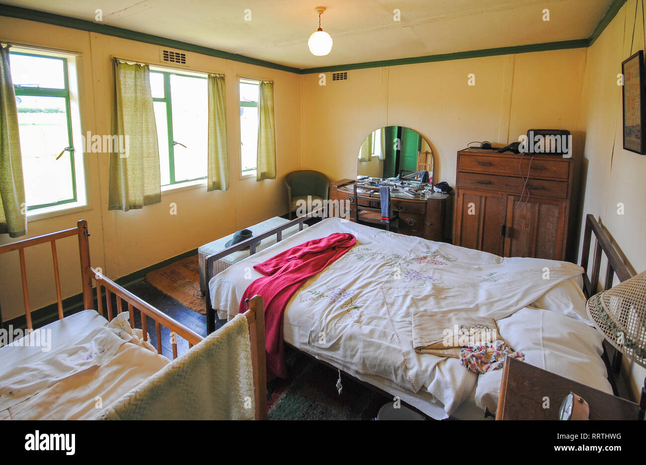 Post war prefab hi-res stock photography and images - Alamy