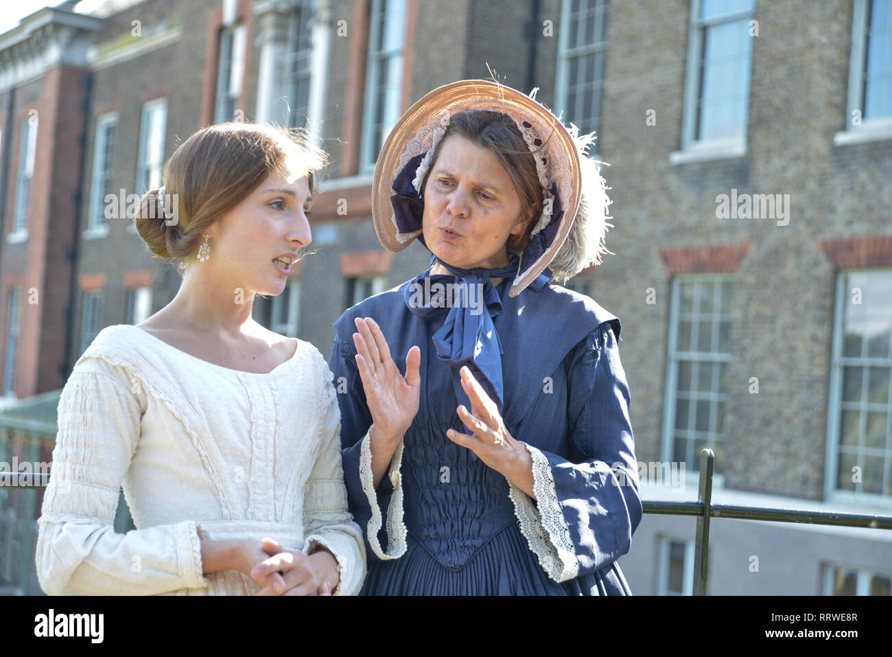 Wealthy rich victorians hi-res stock photography and images - Alamy