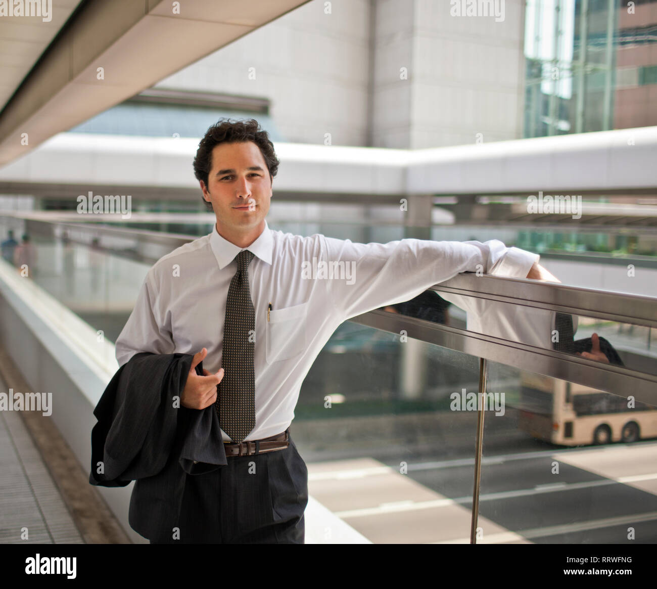 Thirty three bridges hi-res stock photography and images - Alamy