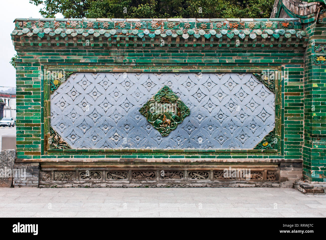 Green glazed tiles hi-res stock photography and images - Alamy
