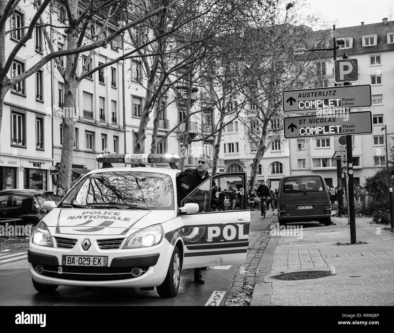 Demonstration paris 2018 Black and White Stock Photos & Images - Alamy
