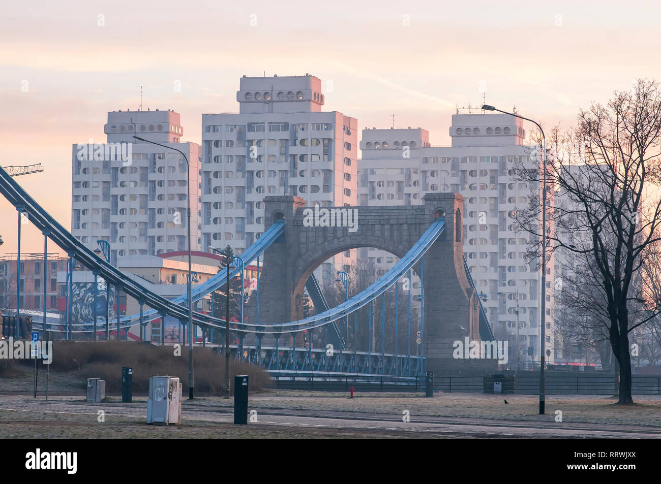 70s buildings hi-res stock photography and images - Alamy