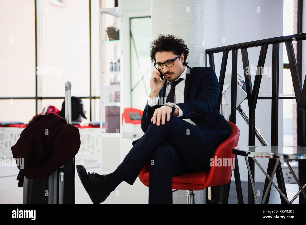 Serious waiting wait hi-res stock photography and images - Alamy