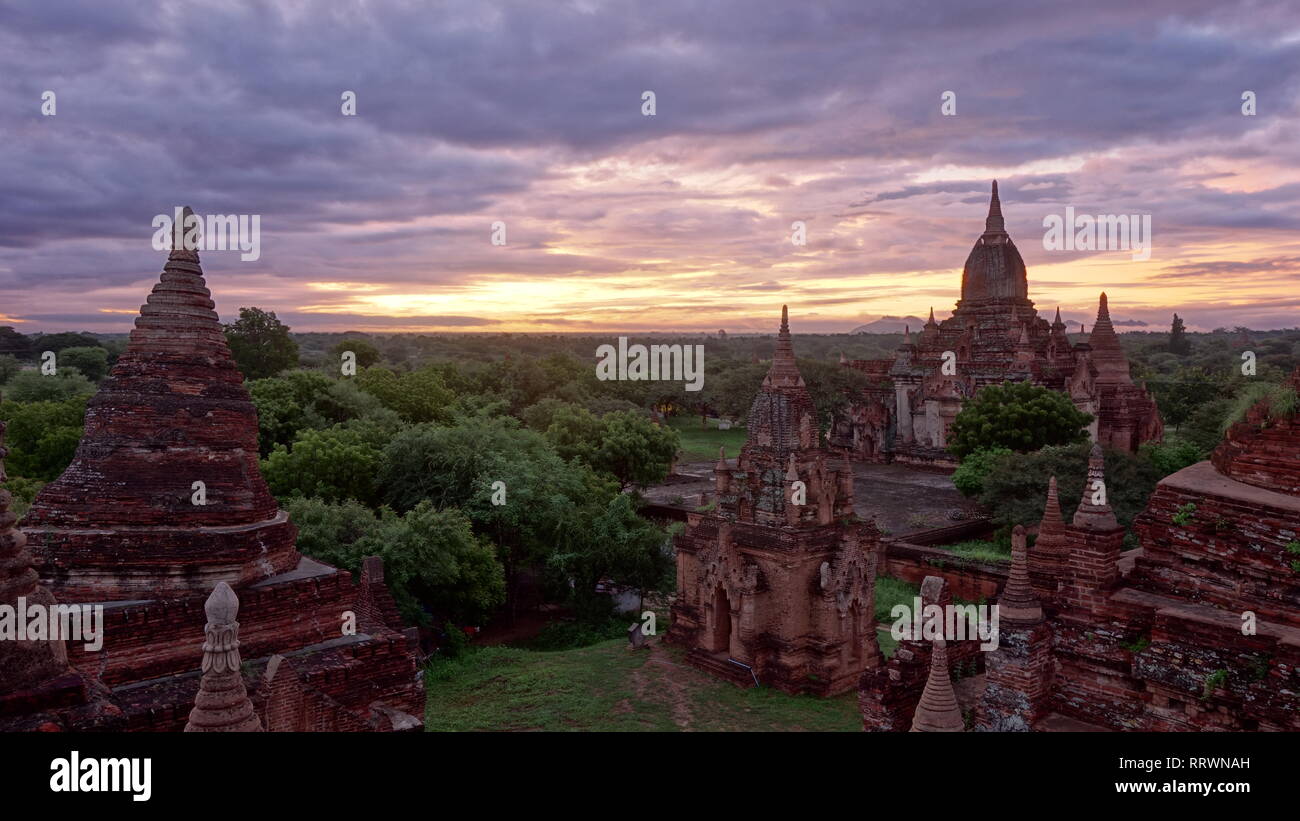 Top of bagan temple hi-res stock photography and images - Alamy