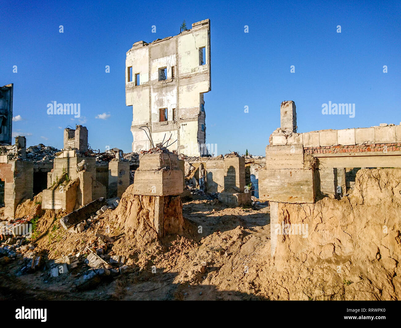 Crushed concrete hi-res stock photography and images - Alamy