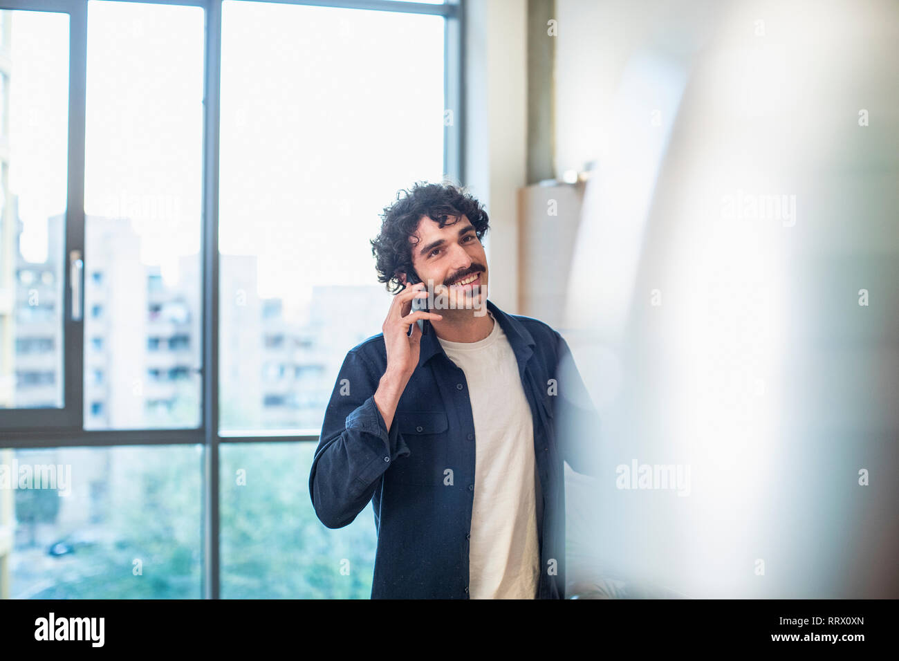 Man standing talking front view hi-res stock photography and images - Alamy
