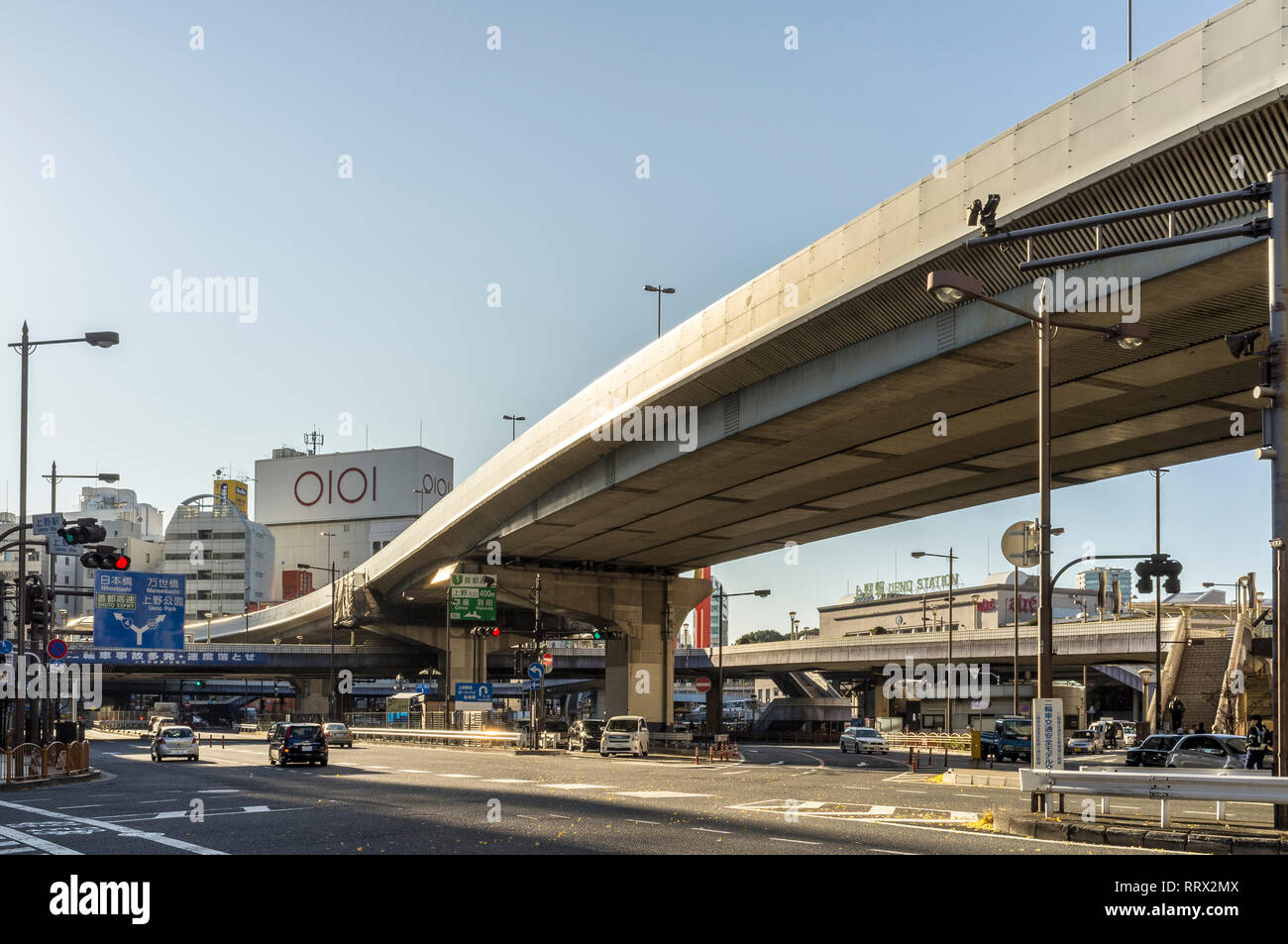 Prominent flyover for vehicle traffic in Tokyo, Japan Stock Photo - Alamy