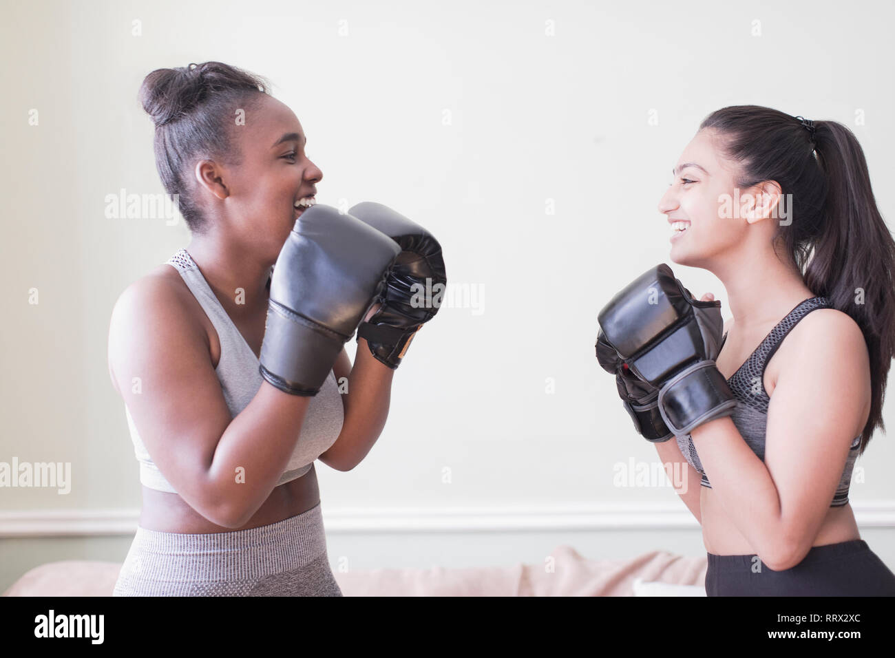 Tween girls boxing Stock Photo - Alamy
