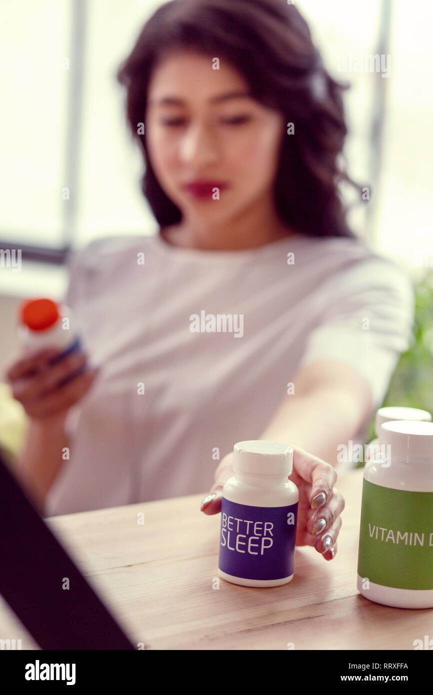 Sleeping pills hi-res stock photography and images - Alamy