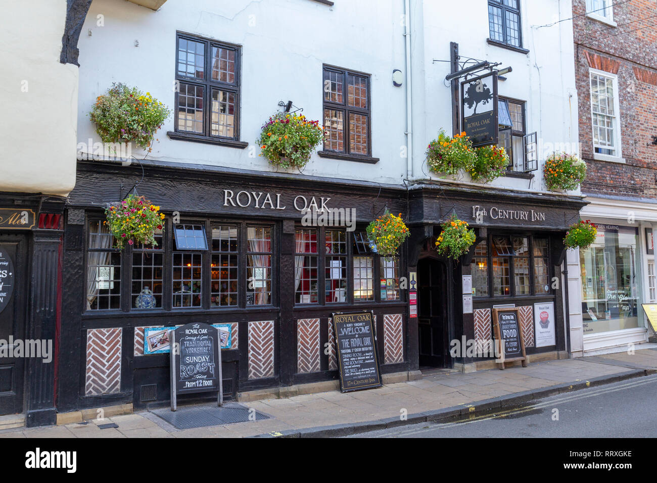 The Royal Oak 17th Century Inn, City of York, North Yorkshire, UK Stock ...