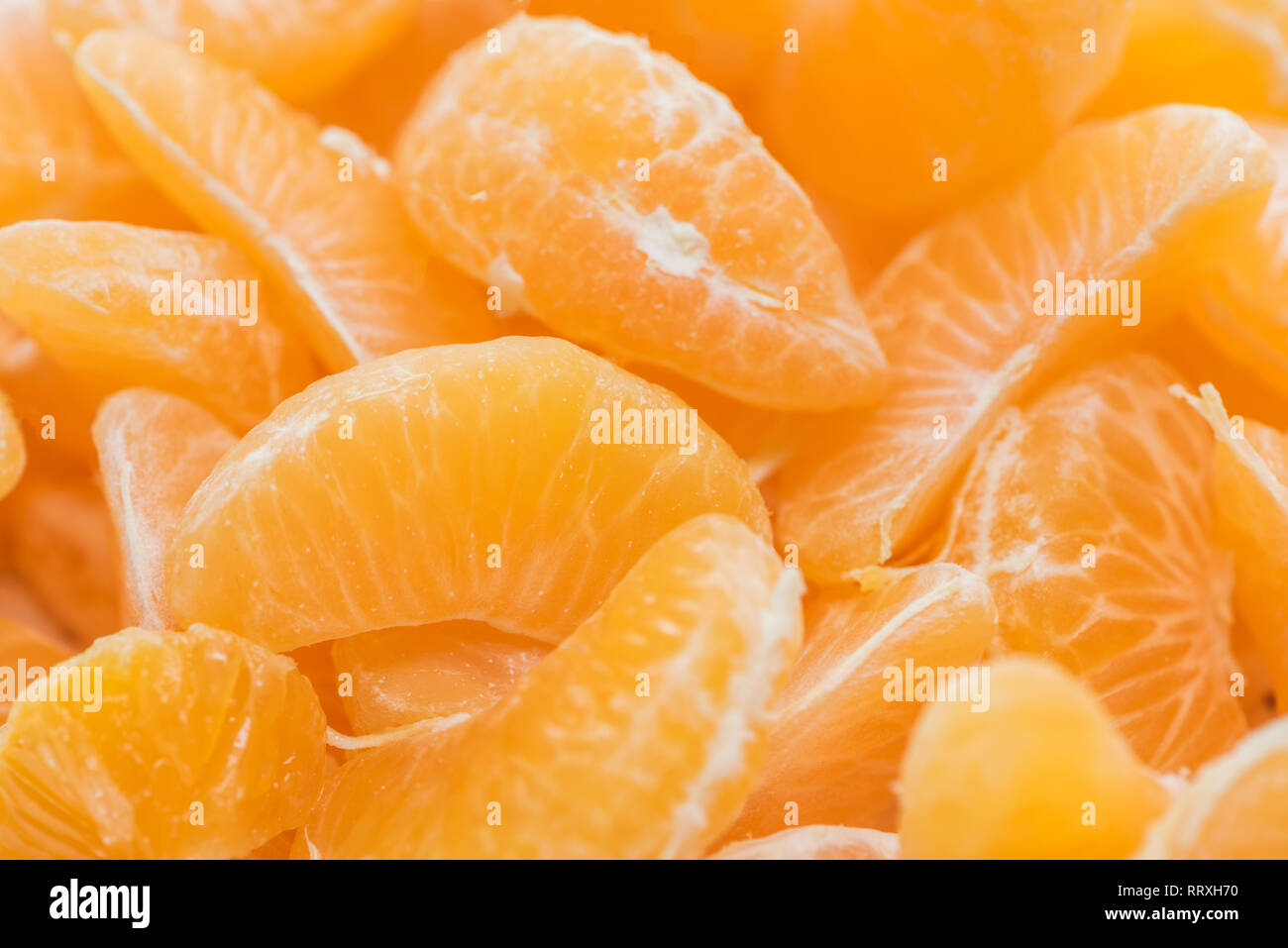 Tangerines juicy fruit slices close hi-res stock photography and images ...