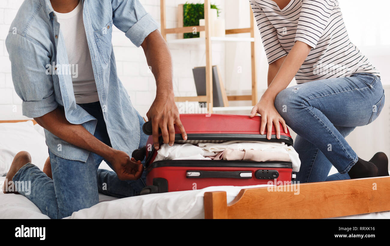 Suitcase woman leaving husband hi-res stock photography and images - Alamy