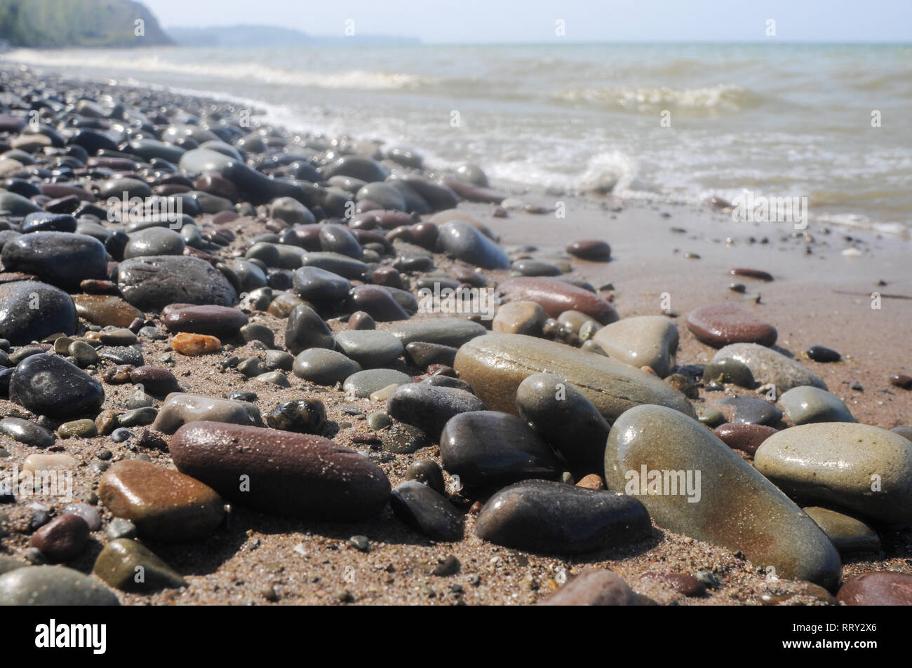 the beach rocks on Lake Ontario Stock Photo - Alamy