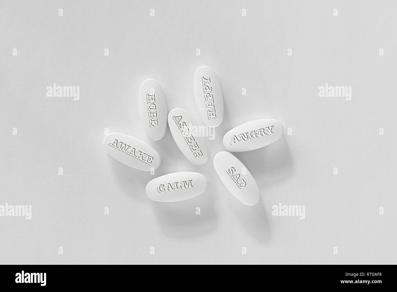Drugs pills hi-res stock photography and images - Alamy