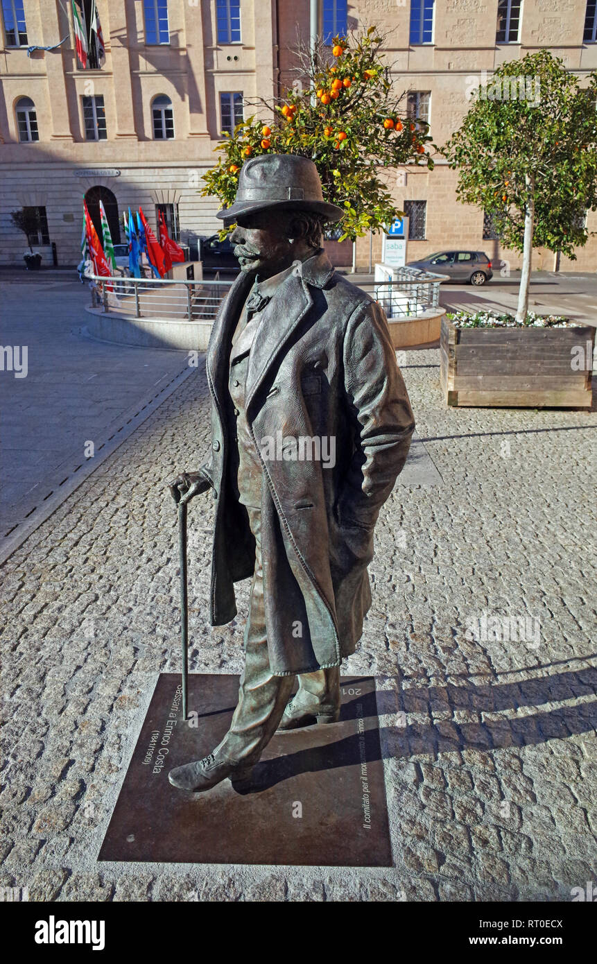 Sassari, Sardinia, Italy. The statue of local writer Enrico Costa (1841 ...