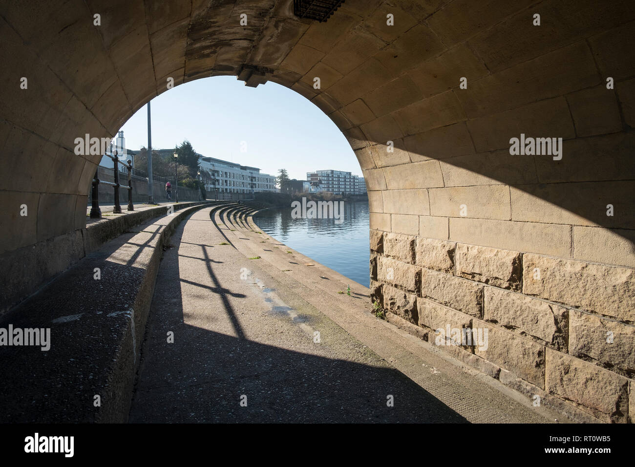 Stone archway river scene, Nottingham, UK Stock Photo - Alamy