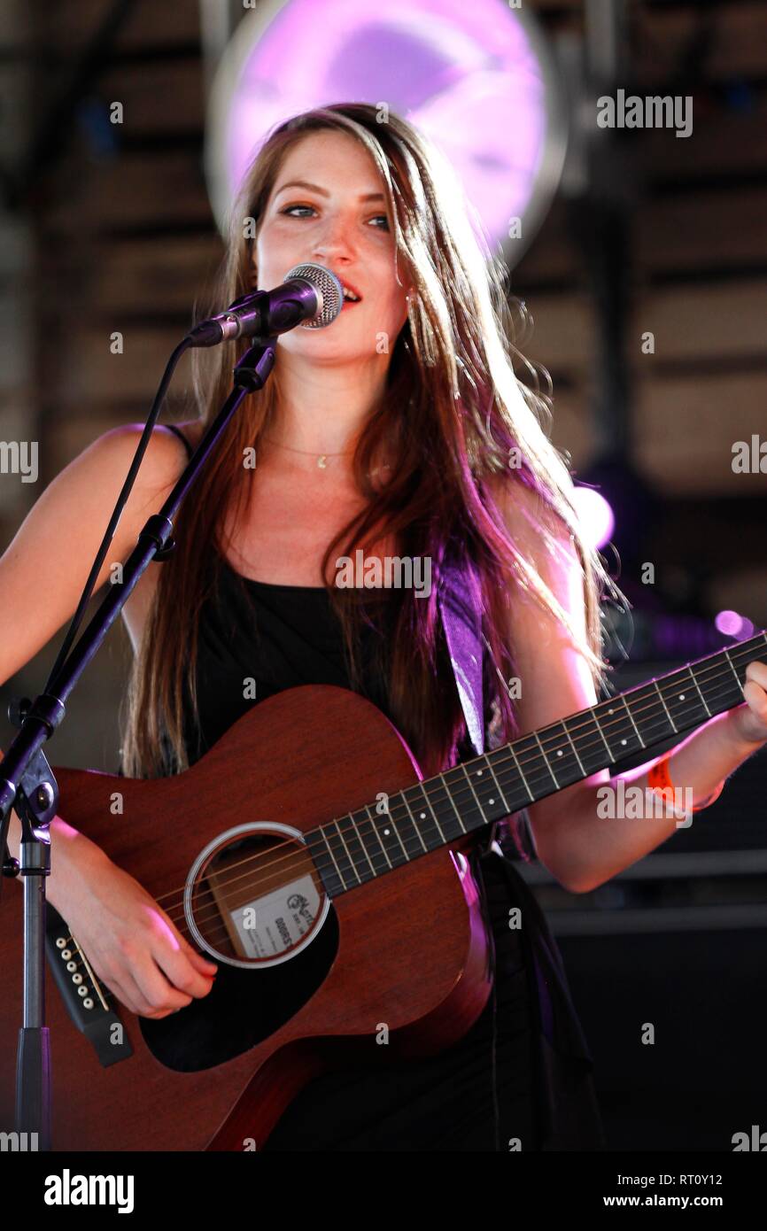 Irish Country Music High Resolution Stock Photography and Images - Alamy