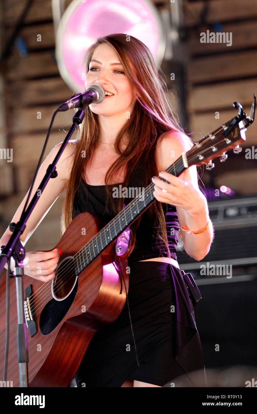 Irish country music hi-res stock photography and images - Alamy