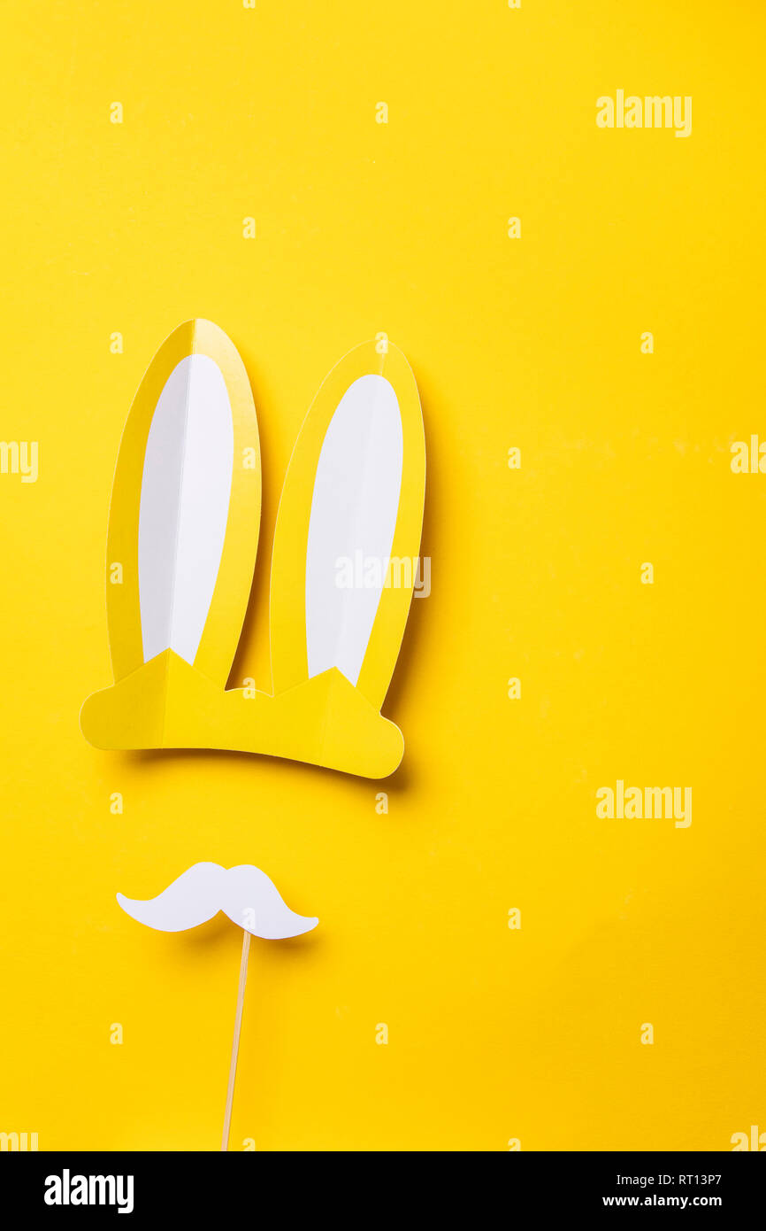 Pastel yellow and white hi-res stock photography and images - Alamy