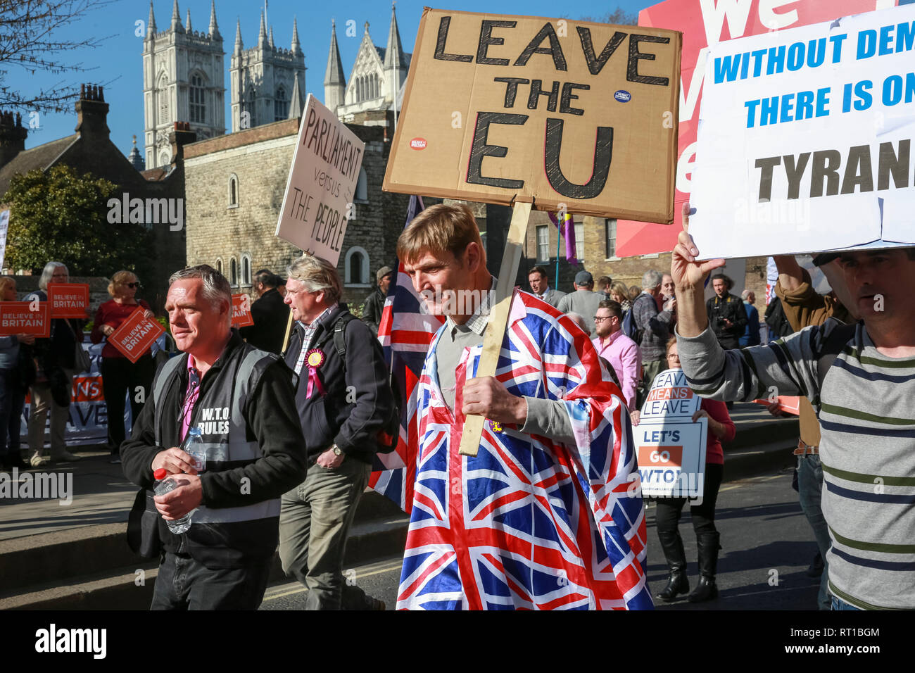 Leave campaign hi-res stock photography and images - Alamy