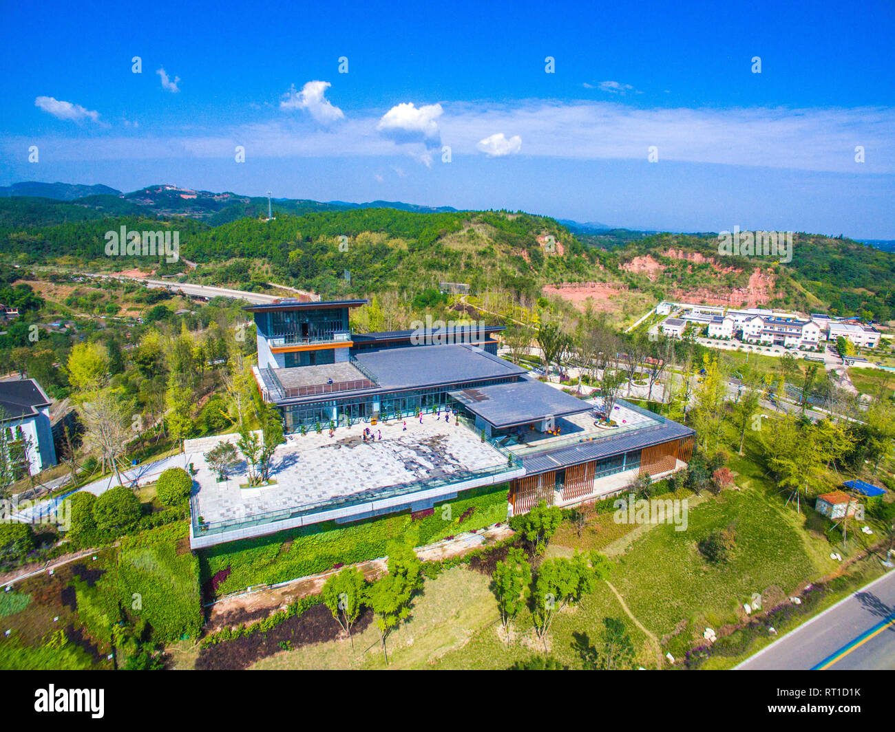 Longquan chengdu hi-res stock photography and images - Alamy