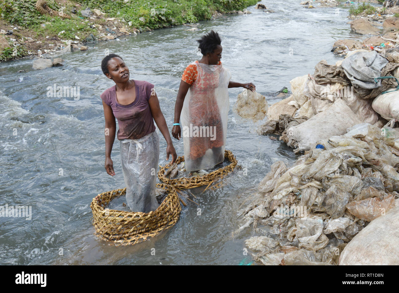 Nairobi, Nairobi, Kenya. 13th Sep, 2018. Women from sprawling slums of ...