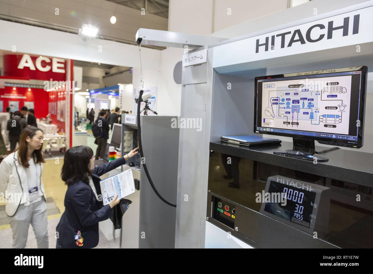 Tokyo, Japan. 27th Feb, 2019. Visitors gather during the Battery Japan ...