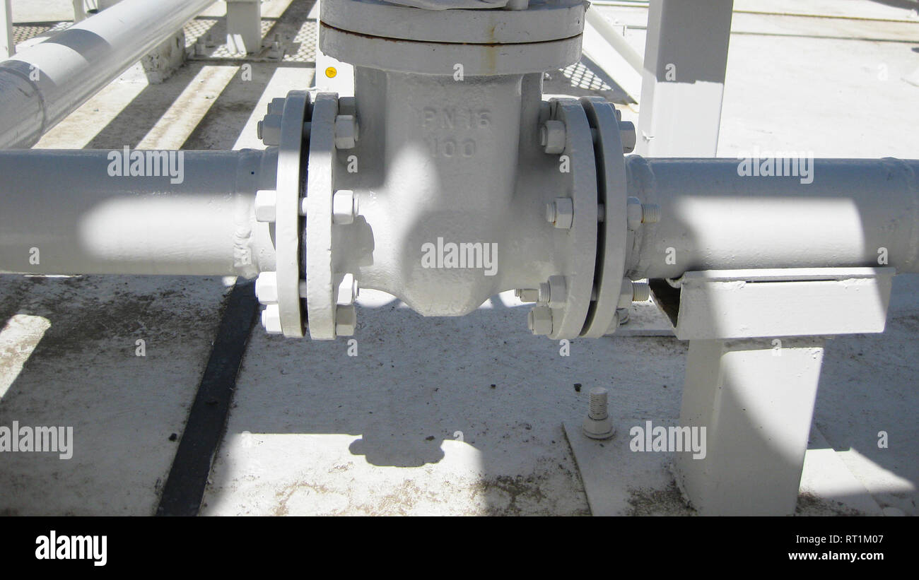 Oil refinery. Equipment for primary oil refining Stock Photo - Alamy