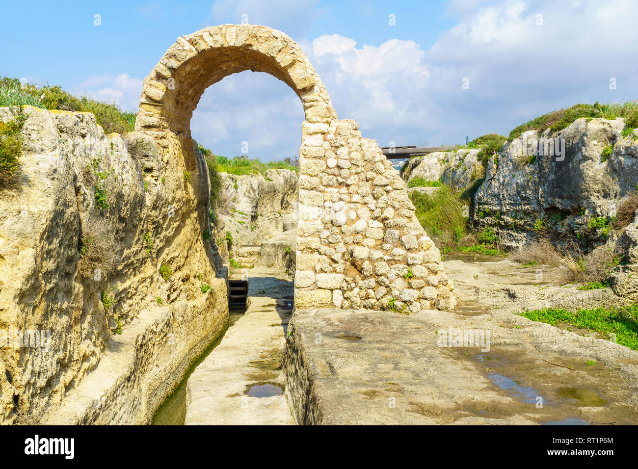 Roman canal system hi-res stock photography and images - Alamy