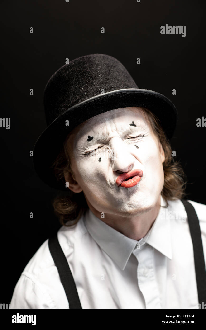 Mime artist white face paint hi-res stock photography and images - Alamy