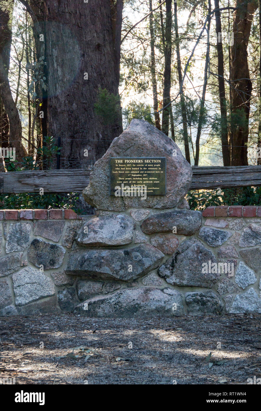 Pioneers section in the cemetery at Beechworth, Victoria, Australia ...