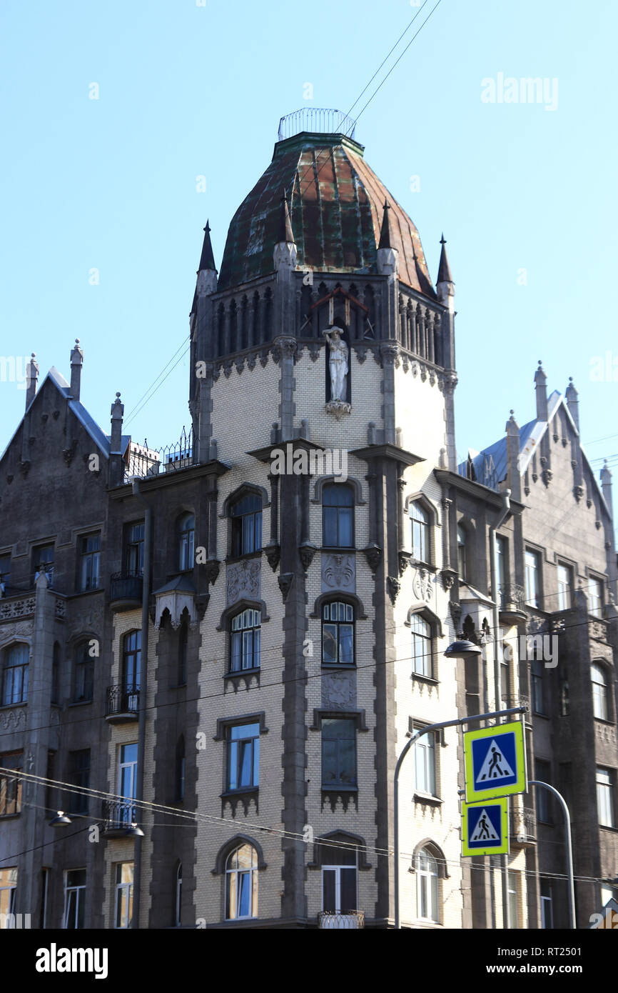 Baroque architecture building hi-res stock photography and images - Alamy