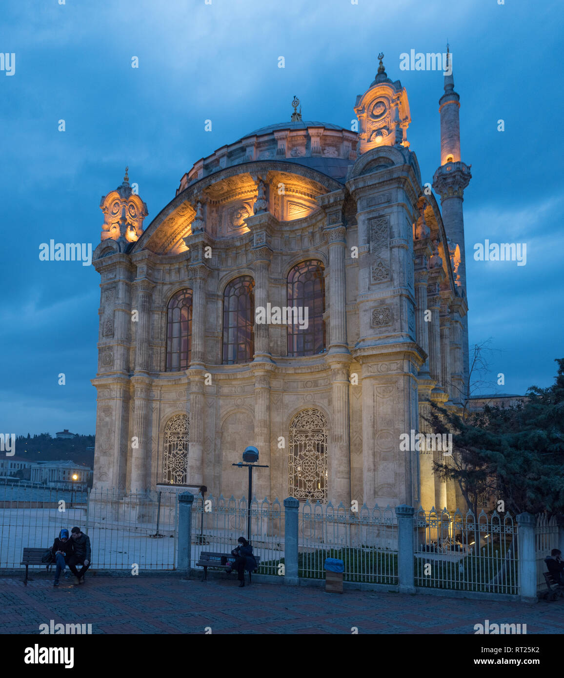 The mosque at Kadiköy Stock Photo - Alamy